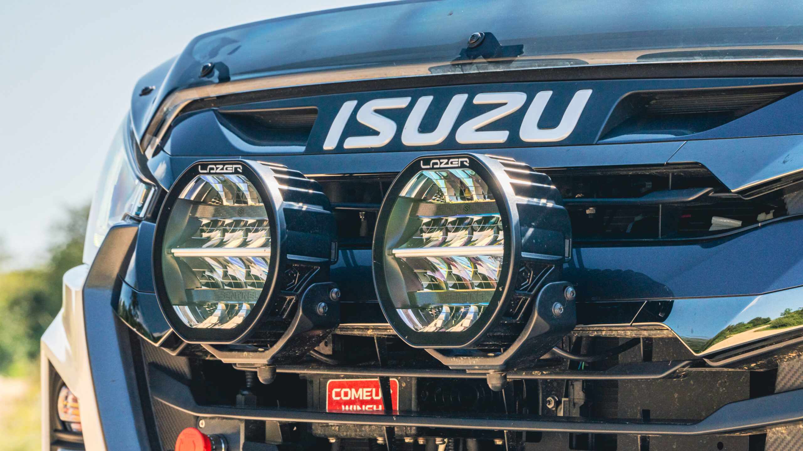ISUZU UNVEILS ULTIMATE OFF-ROAD MACHINE: D-MAX MUDMASTER | Hunt Forest ...