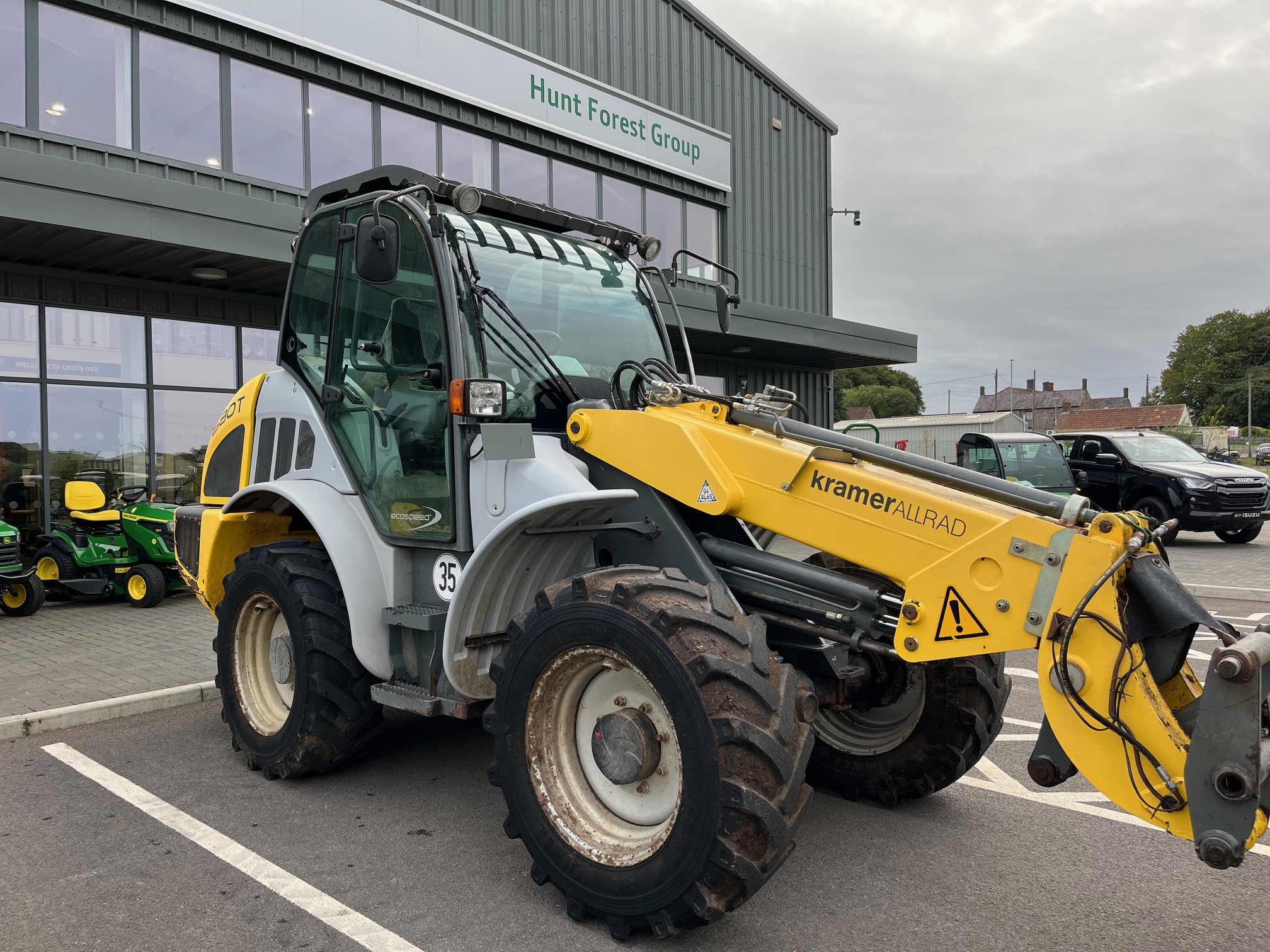 Kramer 680T Telescopic Wheel Loader | Hunt Forest Group