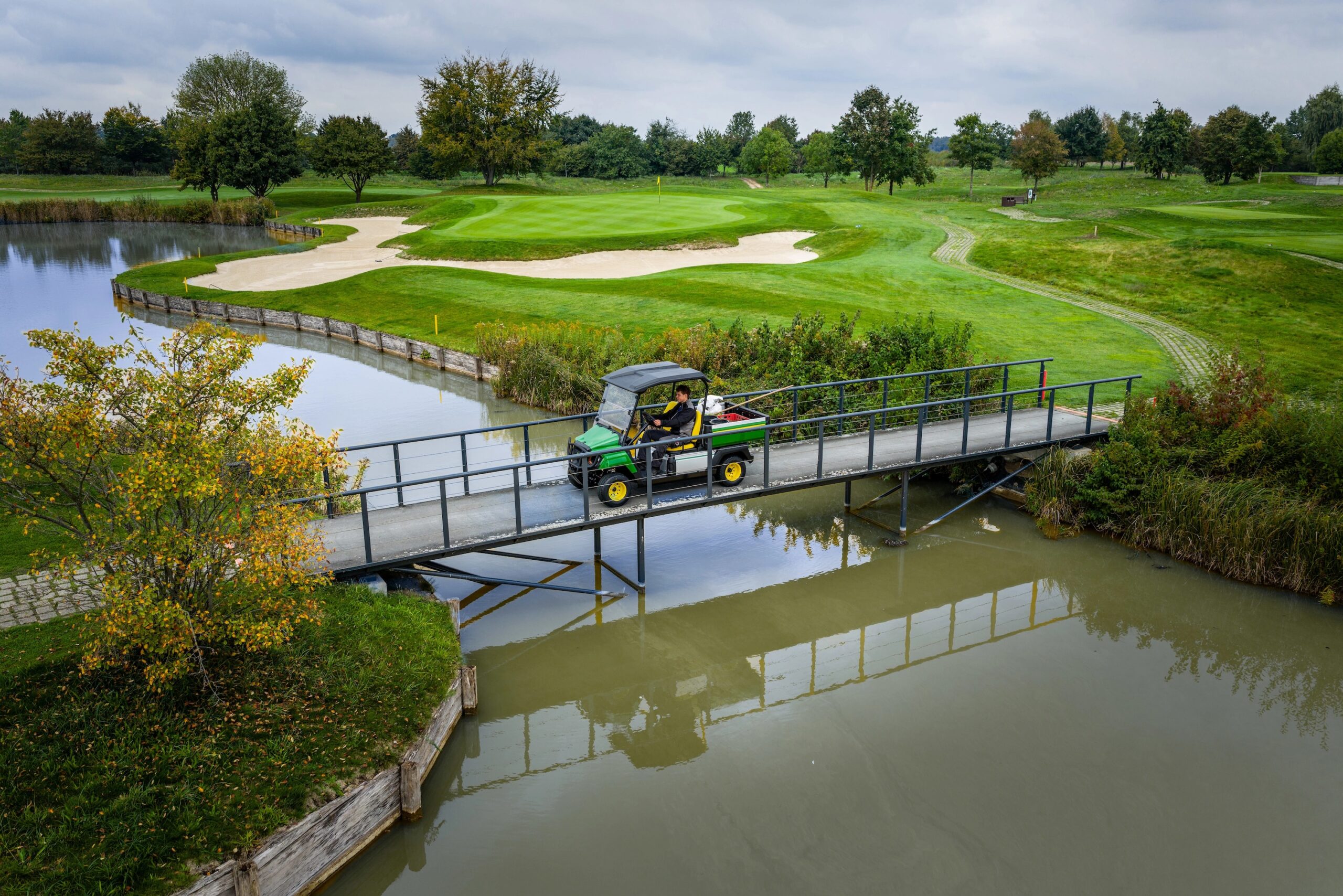 JOHN DEERE TO UNVEIL LIGHT UTILITY GATOR GS MODELS AT BTME | Hunt ...